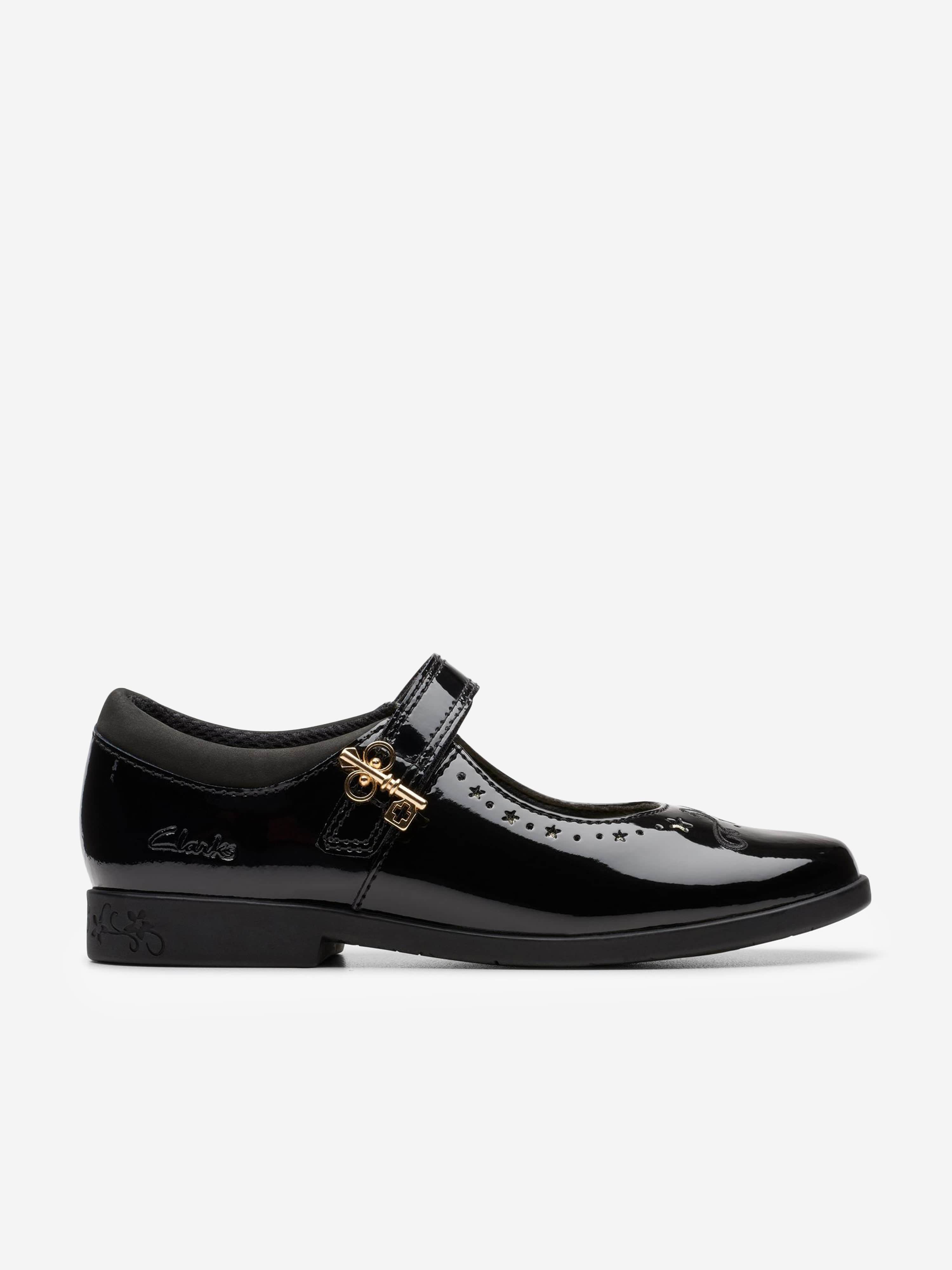 Clarks Girls Patent Leather Lock Magic Shoes in Black (Standard Fit ...